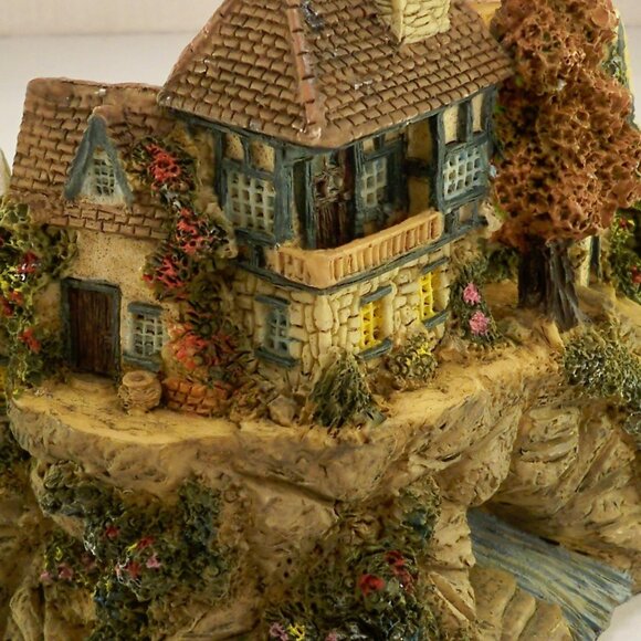 Accents | English Countryside Sea Village | Poshmark